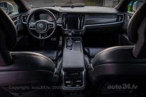 Grey Volvo S90 2018 in Tallinn, with an engine capacity of 2.00 L and mileage of 252 thousand km for 19300 €, photo 19 on AUTOMOTO.COM.LV