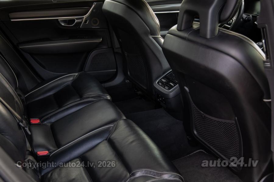 Grey Volvo S90 2018 in Tallinn, with an engine capacity of 2.00 L and mileage of 252 thousand km for 19300 €, photo 26 on AUTOMOTO.COM.LV