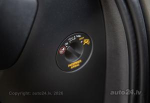 Grey Volvo S90 2018 in Tallinn, with an engine capacity of 2.00 L and mileage of 252 thousand km for 19300 €, photo 27 on AUTOMOTO.COM.LV