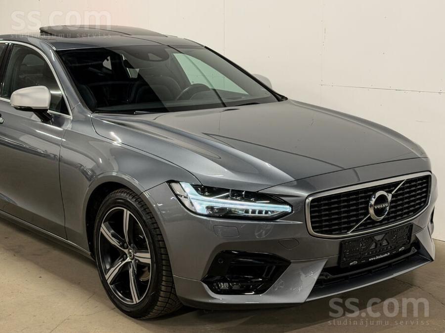 Grey Volvo S90 2018 in Jurmala, with an engine capacity of 2.00 L and mileage of 231 thousand km for 17995 €, photo 9 on AUTOMOTO.COM.LV