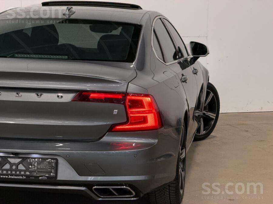 Grey Volvo S90 2018 in Jurmala, with an engine capacity of 2.00 L and mileage of 231 thousand km for 17995 €, photo 13 on AUTOMOTO.COM.LV