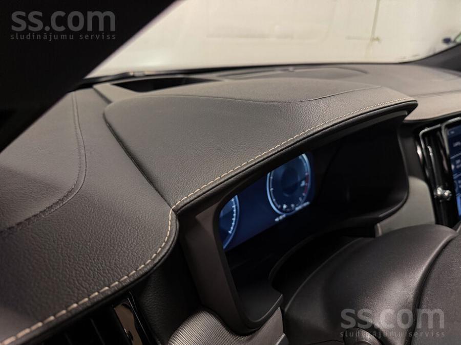 Grey Volvo S90 2018 in Jurmala, with an engine capacity of 2.00 L and mileage of 231 thousand km for 17995 €, photo 16 on AUTOMOTO.COM.LV