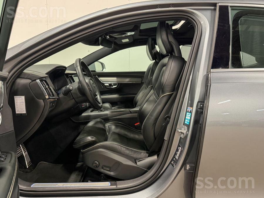 Grey Volvo S90 2018 in Jurmala, with an engine capacity of 2.00 L and mileage of 231 thousand km for 17995 €, photo 17 on AUTOMOTO.COM.LV