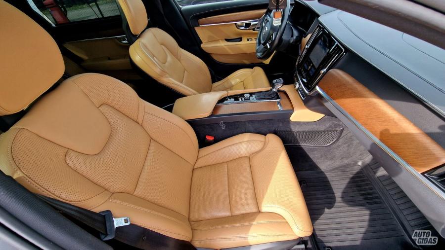 Pelēks Volvo S90 2018 Kretinga, ar dzinēja tilpumu 2.00 L un nobraukumu 254 tūkst. km par 22999 €, foto 37 vietnē AUTOMOTO.COM.LV