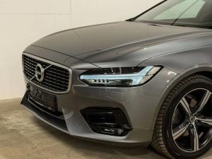 Grey Volvo S90 2018 in Jurmala, with an engine capacity of 2.00 L and mileage of 231 thousand km for 17995 €, photo 10 on AUTOMOTO.COM.LV