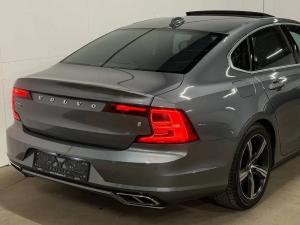 Grey Volvo S90 2018 in Jurmala, with an engine capacity of 2.00 L and mileage of 231 thousand km for 17995 €, photo 17 on AUTOMOTO.COM.LV