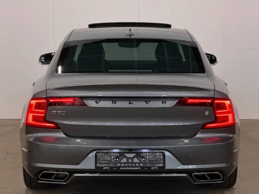 Grey Volvo S90 2018 in Jurmala, with an engine capacity of 2.00 L and mileage of 231 thousand km for 17995 €, photo 23 on AUTOMOTO.COM.LV
