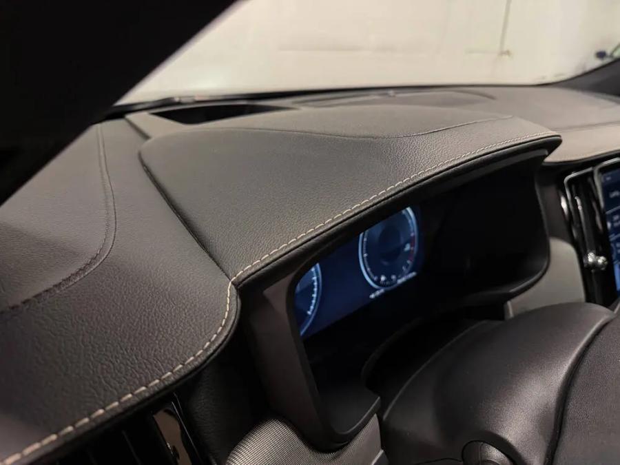 Grey Volvo S90 2018 in Jurmala, with an engine capacity of 2.00 L and mileage of 231 thousand km for 17995 €, photo 26 on AUTOMOTO.COM.LV