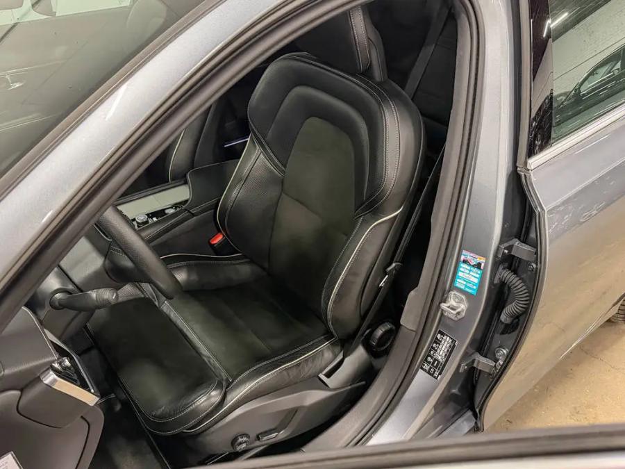 Grey Volvo S90 2018 in Jurmala, with an engine capacity of 2.00 L and mileage of 231 thousand km for 17995 €, photo 28 on AUTOMOTO.COM.LV
