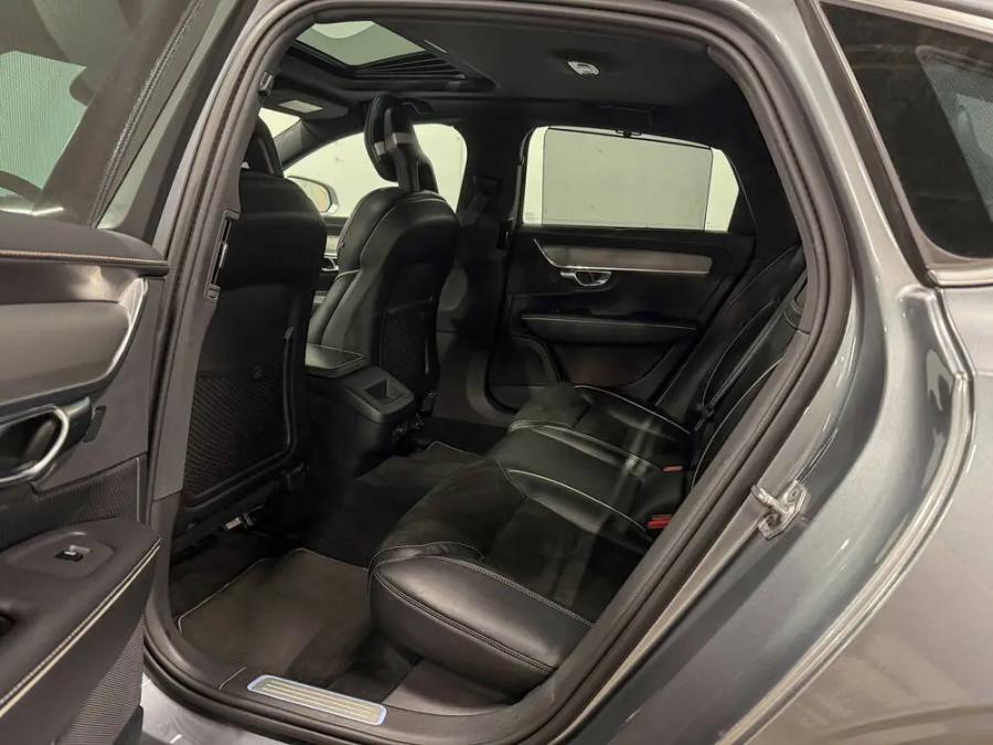 Grey Volvo S90 2018 in Jurmala, with an engine capacity of 2.00 L and mileage of 231 thousand km for 17995 €, photo 36 on AUTOMOTO.COM.LV