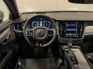 Grey Volvo S90 2018 in Jurmala, with an engine capacity of 2.00 L and mileage of 231 thousand km for 17995 €, photo 42 on AUTOMOTO.COM.LV