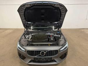 Grey Volvo S90 2018 in Jurmala, with an engine capacity of 2.00 L and mileage of 231 thousand km for 17995 €, photo 66 on AUTOMOTO.COM.LV
