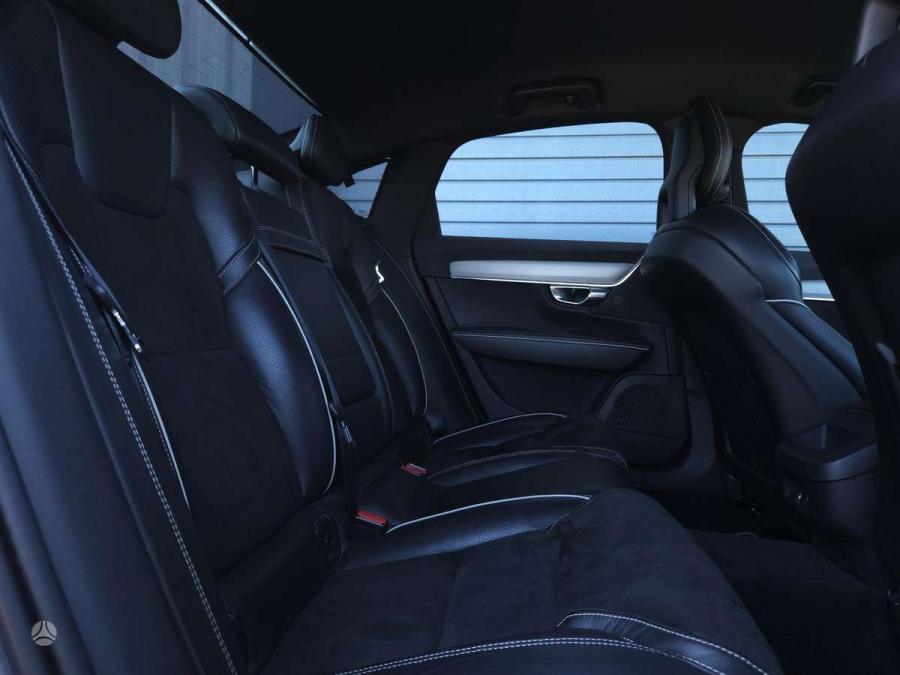 Grey Volvo S90 2018 in Kaunas, with an engine capacity of 2.00 L and mileage of 269 thousand km for 15750 €, photo 14 on AUTOMOTO.COM.LV