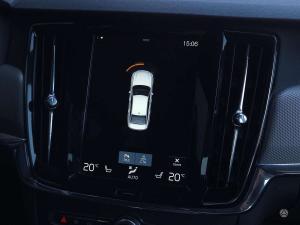 Grey Volvo S90 2018 in Kaunas, with an engine capacity of 2.00 L and mileage of 269 thousand km for 15750 €, photo 20 on AUTOMOTO.COM.LV