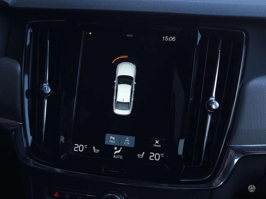 Grey Volvo S90 2018 in Kaunas, with an engine capacity of 2.00 L and mileage of 269 thousand km for 15750 €, photo 20 on AUTOMOTO.COM.LV