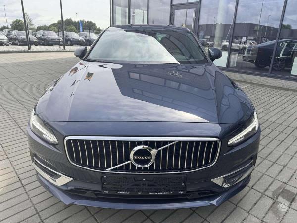 Pelēks Volvo S90 2018 Kauņa, ar dzinēja tilpumu 1.97 L un nobraukumu 207 tūkst. km par 17900 €, foto 2 vietnē AUTOMOTO.COM.LV
