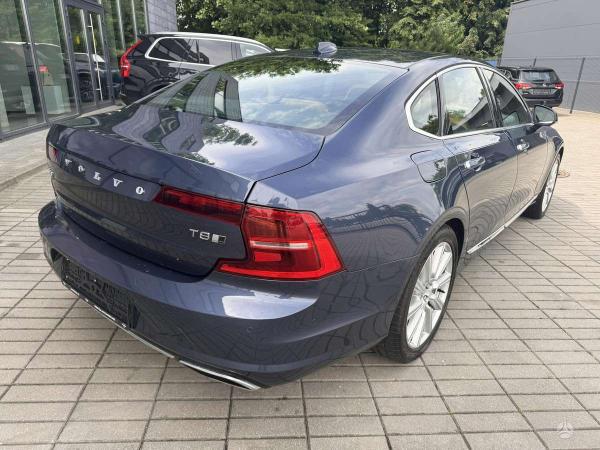 Pelēks Volvo S90 2018 Kauņa, ar dzinēja tilpumu 1.97 L un nobraukumu 207 tūkst. km par 17900 €, foto 4 vietnē AUTOMOTO.COM.LV