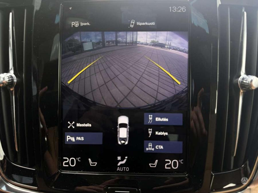 Grey Volvo S90 2018 in Kaunas, with an engine capacity of 1.97 L and mileage of 207 thousand km for 17900 €, photo 23 on AUTOMOTO.COM.LV