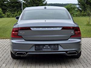Grey Volvo S90 2018 in Kaunas, with an engine capacity of 2.00 L and mileage of 269 thousand km for 15450 €, photo 9 on AUTOMOTO.COM.LV