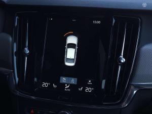Grey Volvo S90 2018 in Kaunas, with an engine capacity of 2.00 L and mileage of 269 thousand km for 15450 €, photo 24 on AUTOMOTO.COM.LV