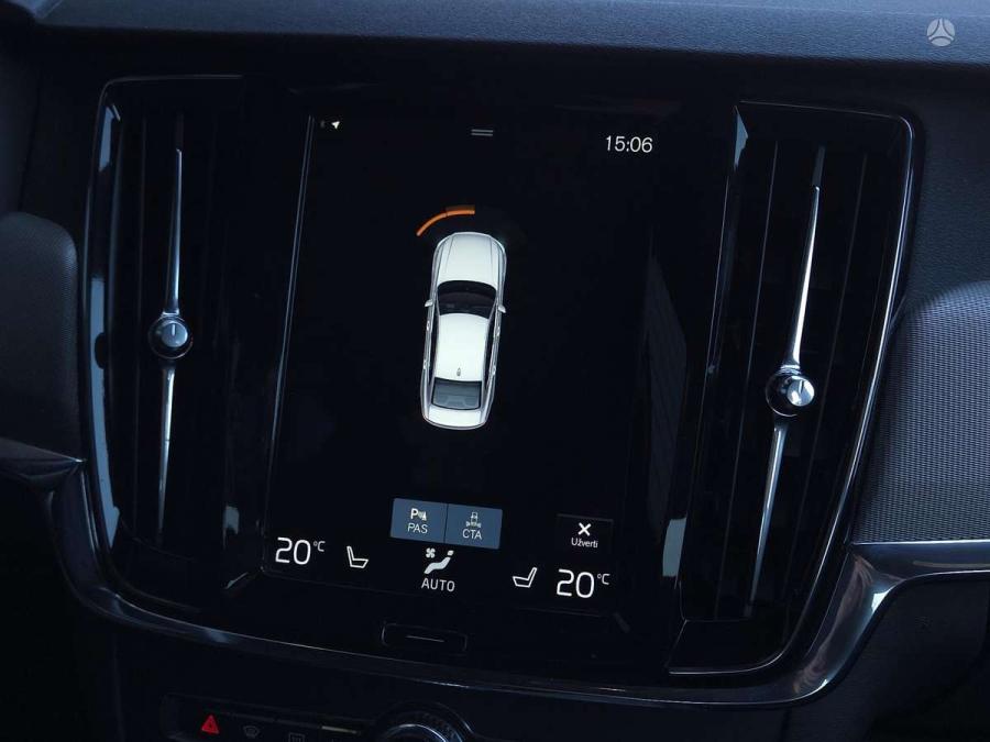 Grey Volvo S90 2018 in Kaunas, with an engine capacity of 2.00 L and mileage of 269 thousand km for 15450 €, photo 24 on AUTOMOTO.COM.LV