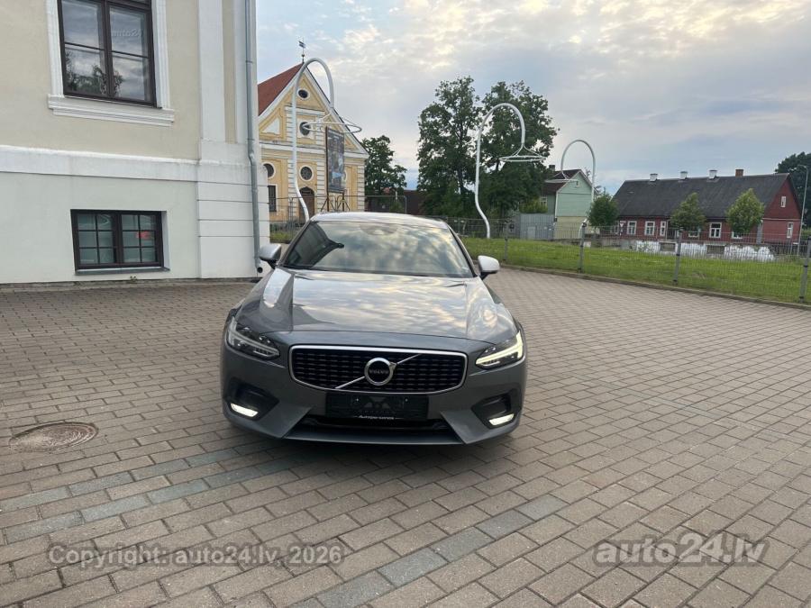 Серый Вольво С90 2018 в Выру, объемом двигателя 2.00 л и пробегом 268 тыс. км за 19000 €, фото 4 на AUTOMOTO.COM.LV