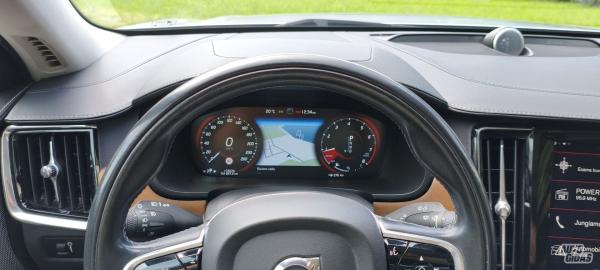 Grey Volvo S90 2018 in Elektrenai, with an engine capacity of 2.00 L and mileage of 172 thousand km for 19000 €, photo 5 on AUTOMOTO.COM.LV