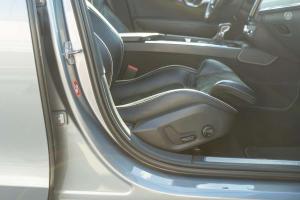 Grey Volvo S90 2018 in Vilnius, with an engine capacity of 1.97 L and mileage of 301 thousand km for 13500 €, photo 3 on AUTOMOTO.COM.LV