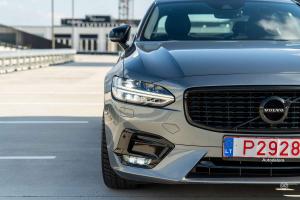 Grey Volvo S90 2018 in Vilnius, with an engine capacity of 1.97 L and mileage of 301 thousand km for 13500 €, photo 19 on AUTOMOTO.COM.LV