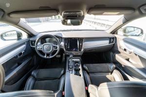 Grey Volvo S90 2018 in Vilnius, with an engine capacity of 1.97 L and mileage of 301 thousand km for 13500 €, photo 34 on AUTOMOTO.COM.LV