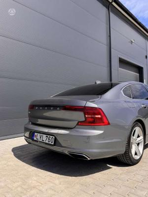 Pelēks Volvo S90 2018 Klaipėda, ar dzinēja tilpumu 1.97 L un nobraukumu 130 tūkst. km par 17000 €, foto 8 vietnē AUTOMOTO.COM.LV