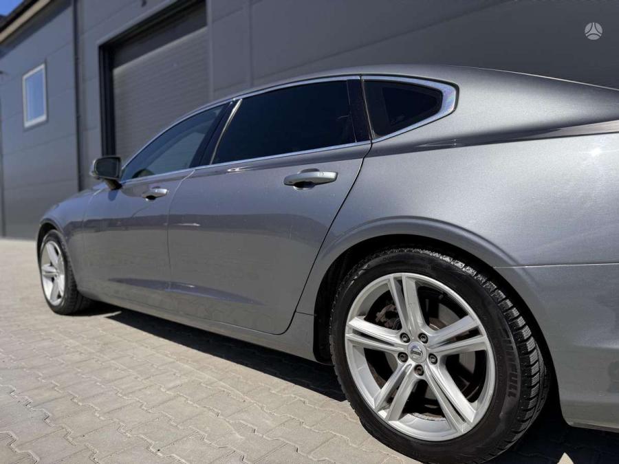 Pelēks Volvo S90 2018 Klaipėda, ar dzinēja tilpumu 1.97 L un nobraukumu 130 tūkst. km par 17000 €, foto 14 vietnē AUTOMOTO.COM.LV