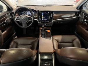 Pelēks Volvo S90 2018 Klaipėda, ar dzinēja tilpumu 1.97 L un nobraukumu 130 tūkst. km par 17000 €, foto 29 vietnē AUTOMOTO.COM.LV
