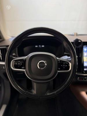 Pelēks Volvo S90 2018 Klaipėda, ar dzinēja tilpumu 1.97 L un nobraukumu 130 tūkst. km par 17000 €, foto 35 vietnē AUTOMOTO.COM.LV