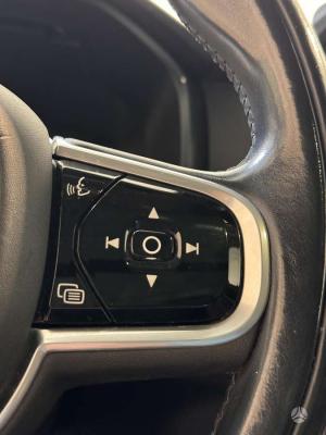 Pelēks Volvo S90 2018 Klaipėda, ar dzinēja tilpumu 1.97 L un nobraukumu 130 tūkst. km par 17000 €, foto 37 vietnē AUTOMOTO.COM.LV