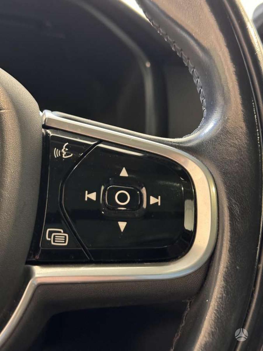 Pelēks Volvo S90 2018 Klaipėda, ar dzinēja tilpumu 1.97 L un nobraukumu 130 tūkst. km par 17000 €, foto 37 vietnē AUTOMOTO.COM.LV