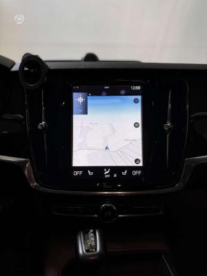 Pelēks Volvo S90 2018 Klaipėda, ar dzinēja tilpumu 1.97 L un nobraukumu 130 tūkst. km par 17000 €, foto 40 vietnē AUTOMOTO.COM.LV