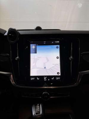 Pelēks Volvo S90 2018 Klaipėda, ar dzinēja tilpumu 1.97 L un nobraukumu 130 tūkst. km par 17000 €, foto 41 vietnē AUTOMOTO.COM.LV