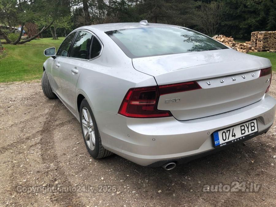 Pelēks Volvo S90 2018 Viljandi, ar dzinēja tilpumu 2.00 L un nobraukumu 131 tūkst. km par 26700 €, foto 4 vietnē AUTOMOTO.COM.LV