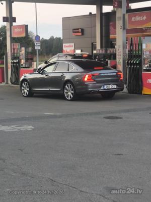 Pelēks Volvo S90 2018 Tallina, ar dzinēja tilpumu 2.00 L un nobraukumu 218 tūkst. km par 26000 €, foto 4 vietnē AUTOMOTO.COM.LV