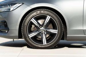 Pelēks Volvo S90 2018 Viļņa, ar dzinēja tilpumu 1.97 L un nobraukumu 301 tūkst. km par 13300 €, foto 8 vietnē AUTOMOTO.COM.LV