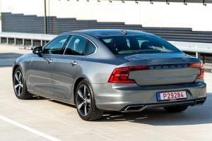 Pelēks Volvo S90 2018 Viļņa, ar dzinēja tilpumu 1.97 L un nobraukumu 301 tūkst. km par 13300 €, foto 13 vietnē AUTOMOTO.COM.LV