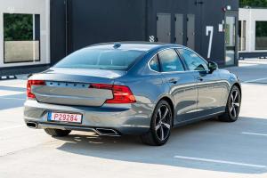 Pelēks Volvo S90 2018 Viļņa, ar dzinēja tilpumu 1.97 L un nobraukumu 301 tūkst. km par 13300 €, foto 14 vietnē AUTOMOTO.COM.LV