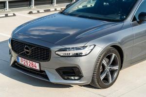 Pelēks Volvo S90 2018 Viļņa, ar dzinēja tilpumu 1.97 L un nobraukumu 301 tūkst. km par 13300 €, foto 23 vietnē AUTOMOTO.COM.LV