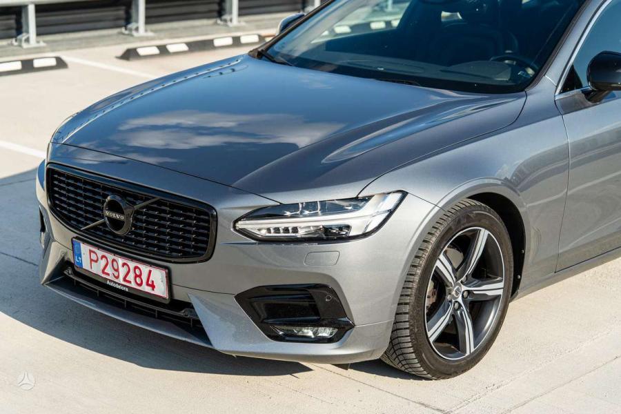 Pelēks Volvo S90 2018 Viļņa, ar dzinēja tilpumu 1.97 L un nobraukumu 301 tūkst. km par 13300 €, foto 23 vietnē AUTOMOTO.COM.LV