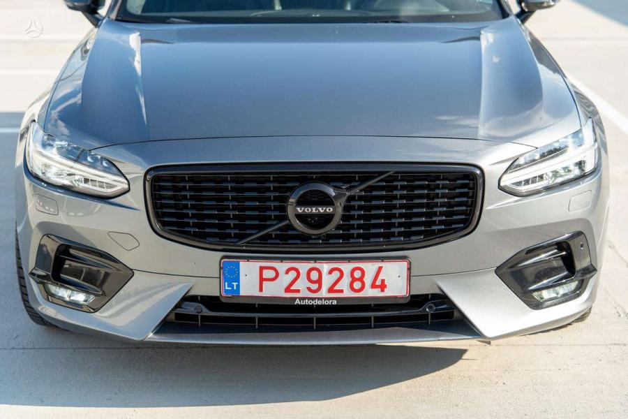 Pelēks Volvo S90 2018 Viļņa, ar dzinēja tilpumu 1.97 L un nobraukumu 301 tūkst. km par 13300 €, foto 24 vietnē AUTOMOTO.COM.LV