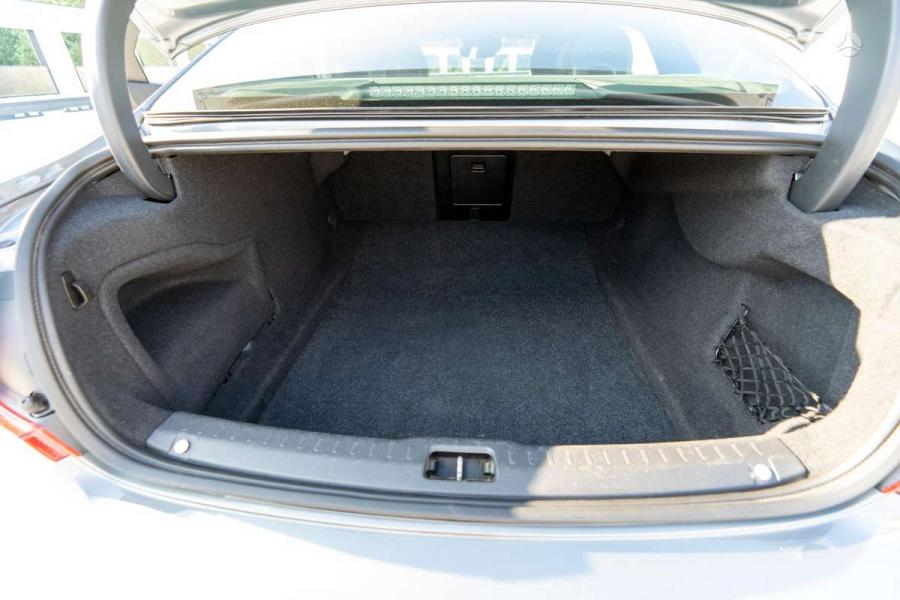 Pelēks Volvo S90 2018 Viļņa, ar dzinēja tilpumu 1.97 L un nobraukumu 301 tūkst. km par 13300 €, foto 32 vietnē AUTOMOTO.COM.LV