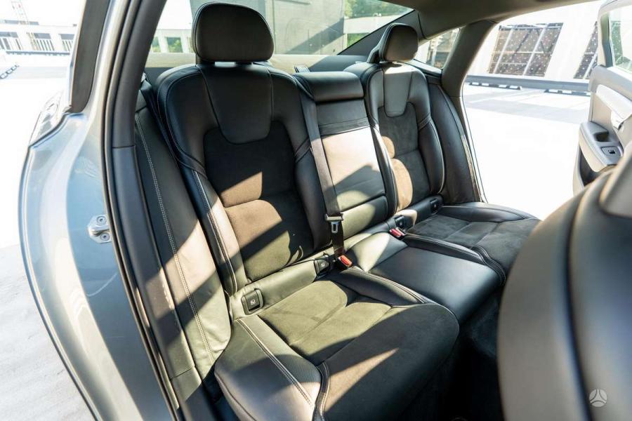 Pelēks Volvo S90 2018 Viļņa, ar dzinēja tilpumu 1.97 L un nobraukumu 301 tūkst. km par 13300 €, foto 33 vietnē AUTOMOTO.COM.LV