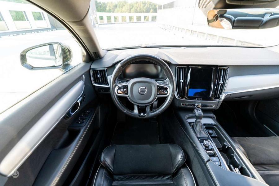 Pelēks Volvo S90 2018 Viļņa, ar dzinēja tilpumu 1.97 L un nobraukumu 301 tūkst. km par 13300 €, foto 42 vietnē AUTOMOTO.COM.LV