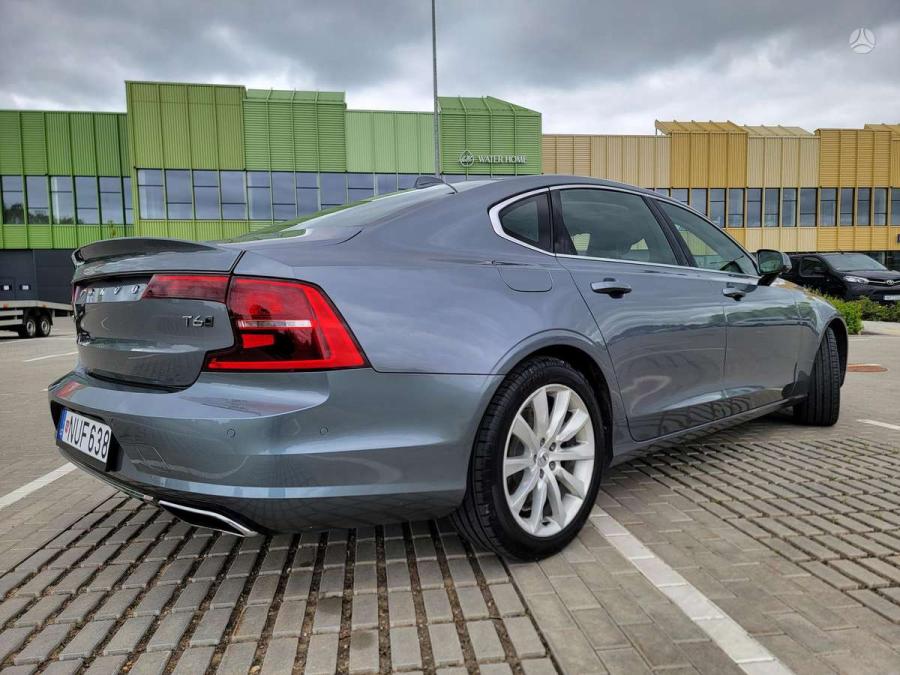 Pelēks Volvo S90 2018 Viļņa, ar dzinēja tilpumu 1.97 L un nobraukumu 162 tūkst. km par 18500 €, foto 6 vietnē AUTOMOTO.COM.LV